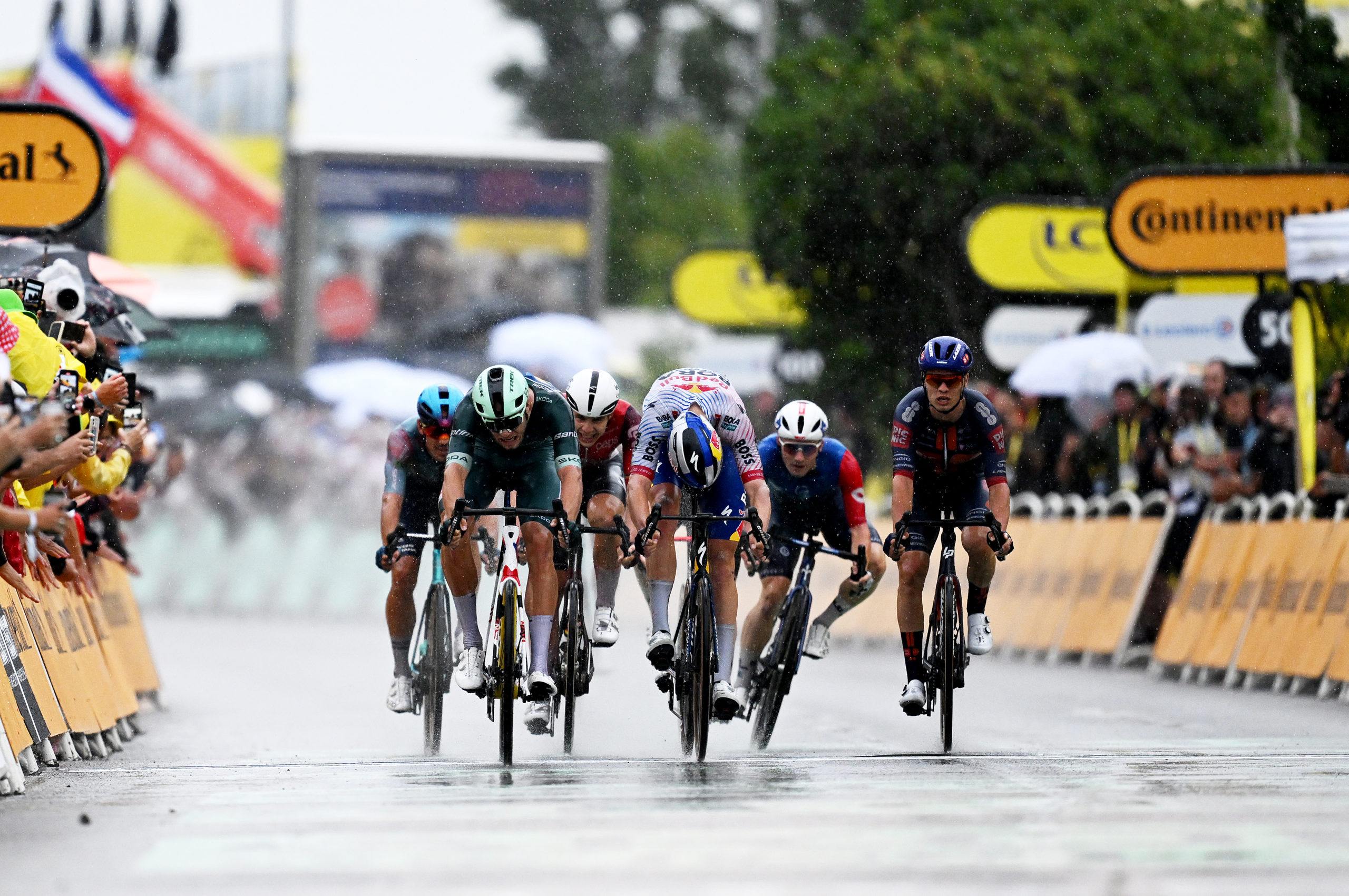 Jonathan Milan wins at the Tour de France AGAIN! | Trek Race Shop